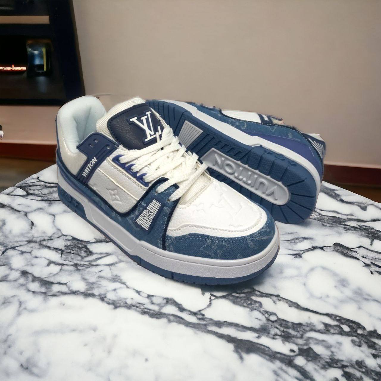 Louis Vuitton | Blue